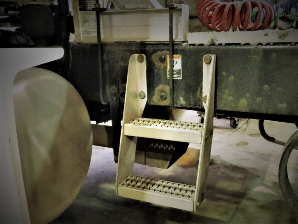 Catwalk Steps – EcoFleet LLC